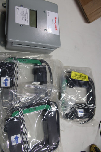 Emon E202081600JKIT Meter Sockets EA