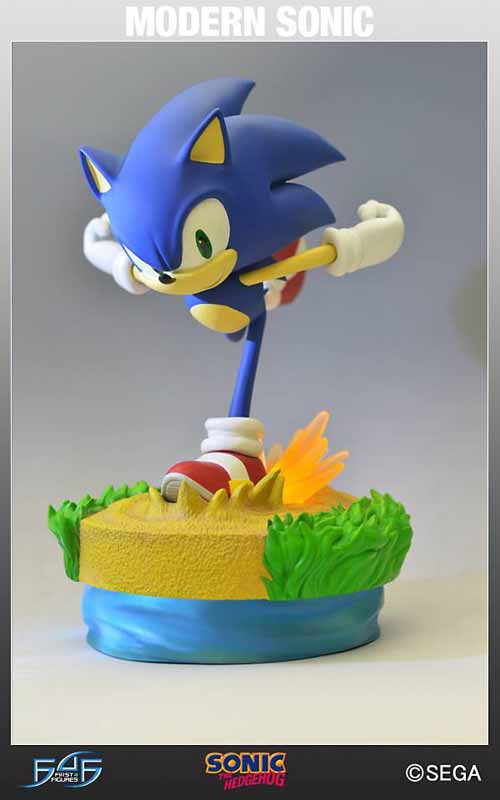 Sonic The Hedgehog Modern Sonic Statue (Pre-Order) - Mythic Collectibles