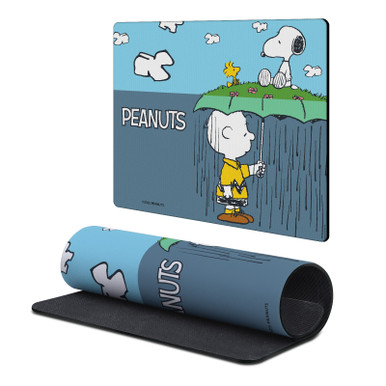Peanuts Graphics Charlie, Snoopy, Woodstock Gaming Office Desk PC ...