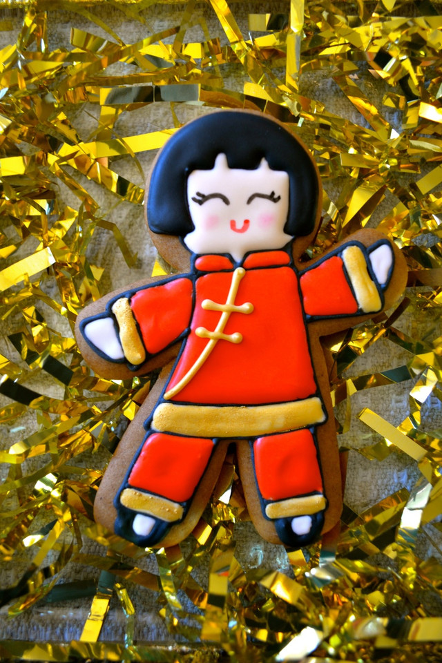 GINGERBREAD BOY WAVING - ecrandal handmade copper cookie cutters