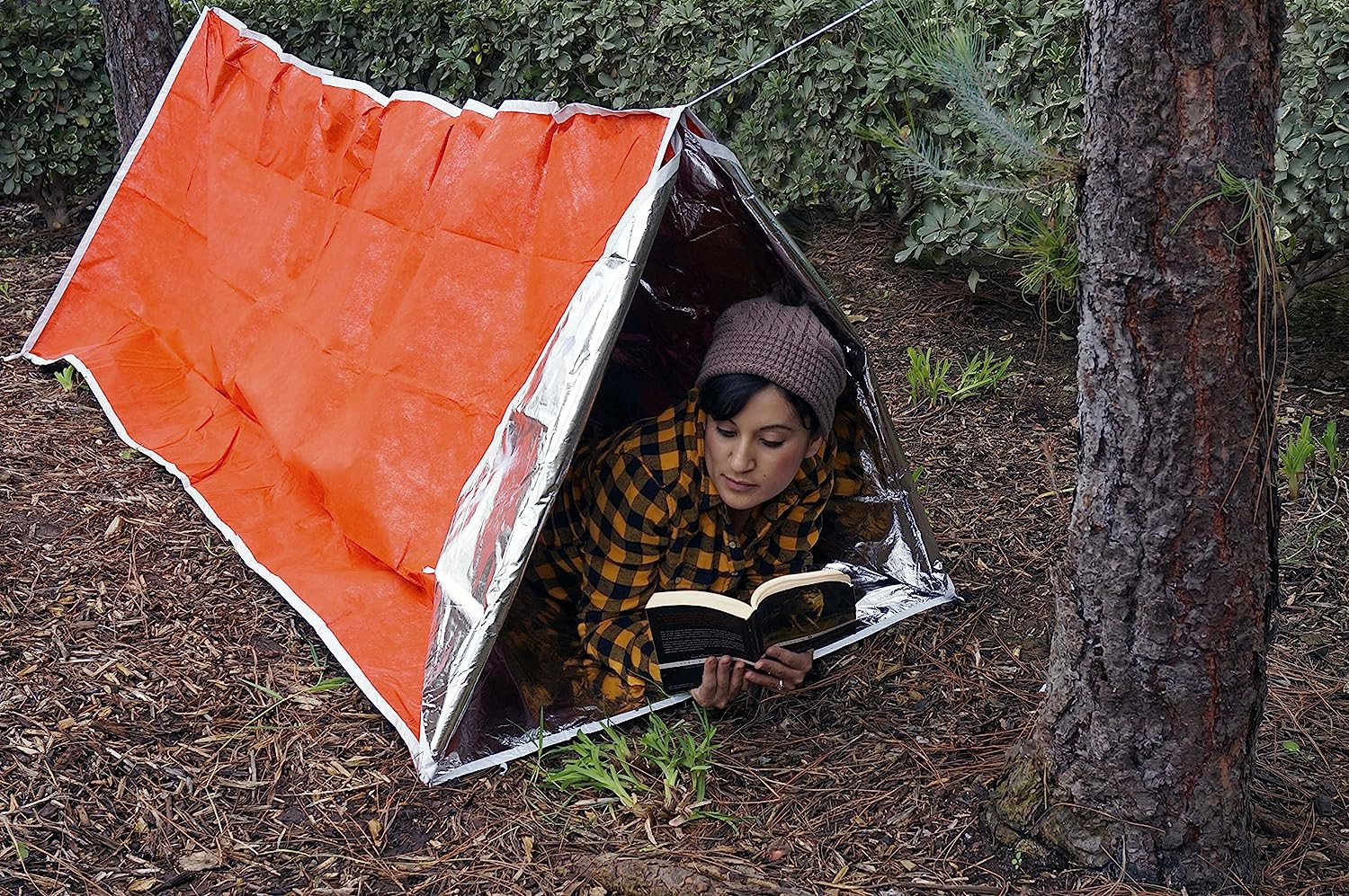 Emergency Aluminum Coated - Waterproof / Fire Retardant Tube Tent