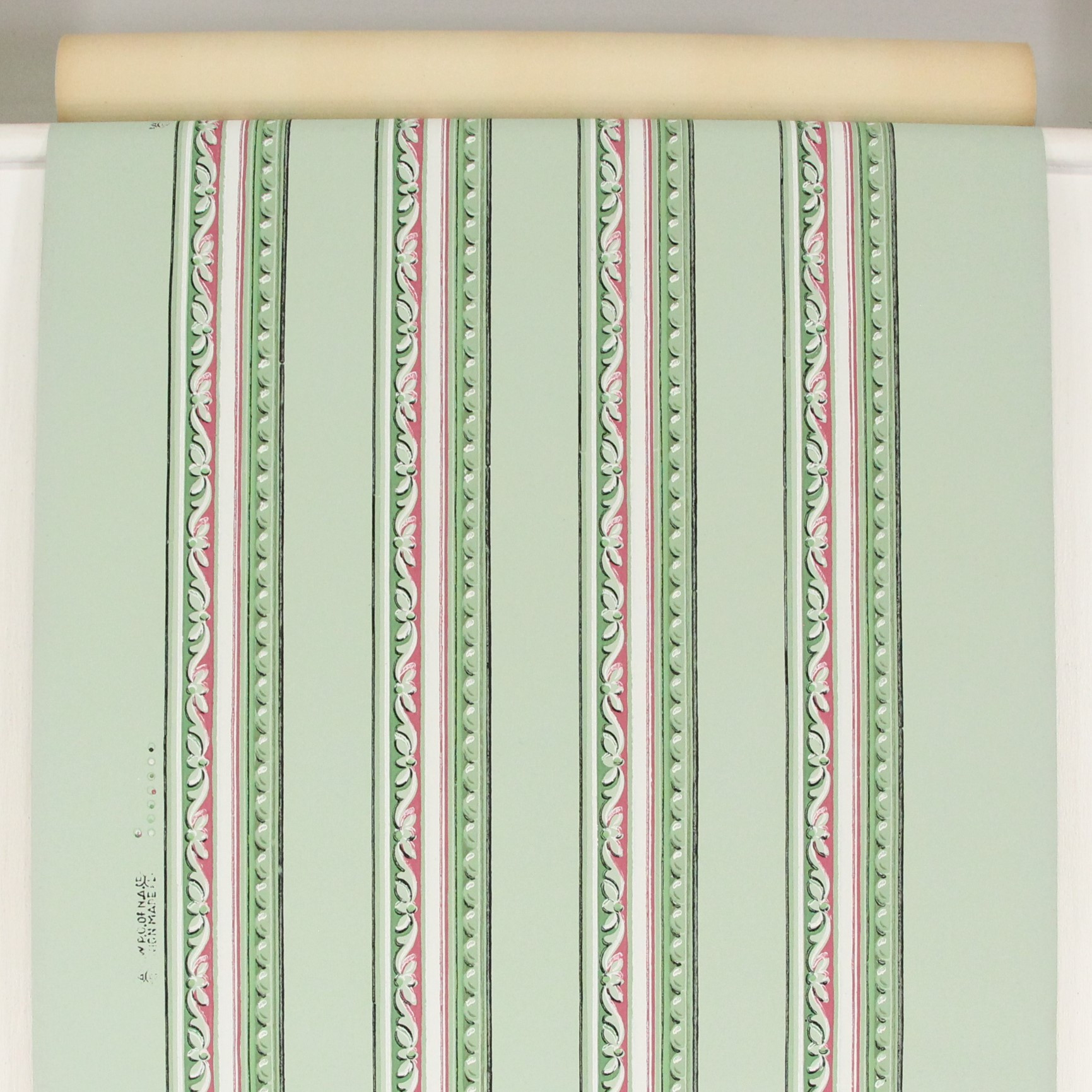 1940s Vintage Wallpaper Border Pink and Green - Rosie's Vintage Wallpaper