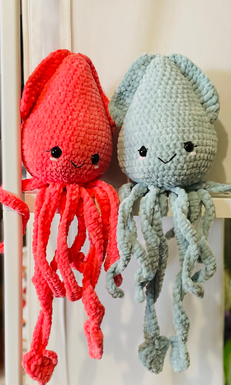 Plush Kawaii Squid Kit - Yarns For All