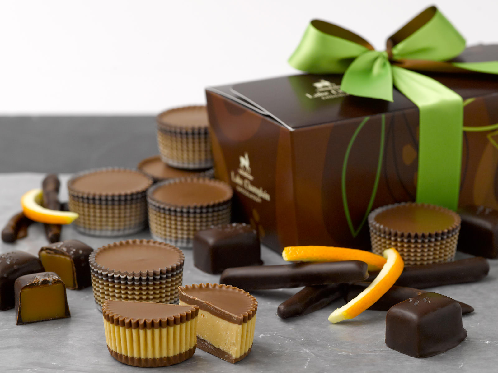 chocolate gift pack under 100