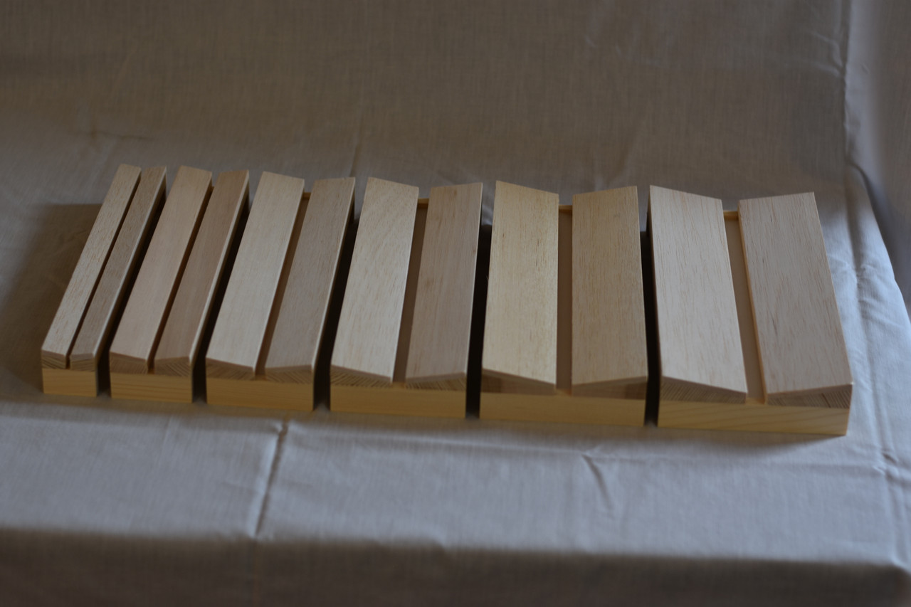 Balsa, Fixed, Angled Spreading Board