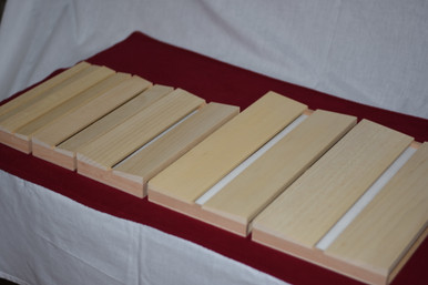 Limewood, Fixed, Angled Spreading Board