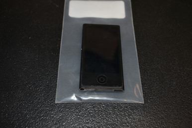 Apple Ipod 16gb (MKN52LL)