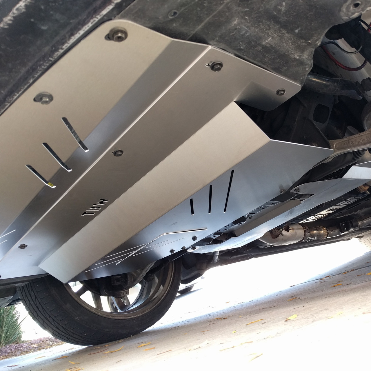 Nissan 350Z & Infiniti G35 Aluminum Under Tray