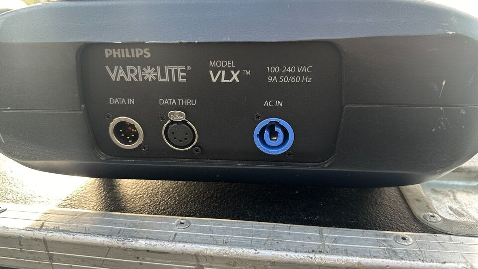 Vari-Lite VLX Wash LED Moving Head Light W/Wheeled Case (PAIR) - True ...