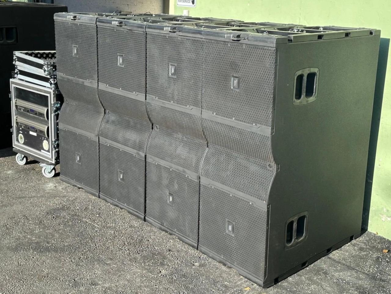 (4) JBL VTX S28 Dual 18" Subwoofer (1) CROWN 12000HD AMP RACK - True ...