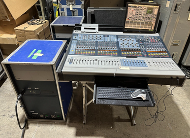 Avid Venue Profile Console W/ 48 In/24 Analog/16 Digital Output FOH ...