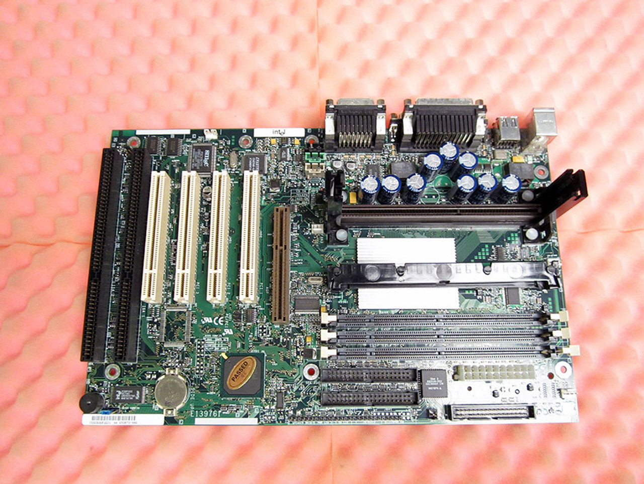 Intel SE440BX Desktop Board 693072-406 Slot 1 Motherboard System Board