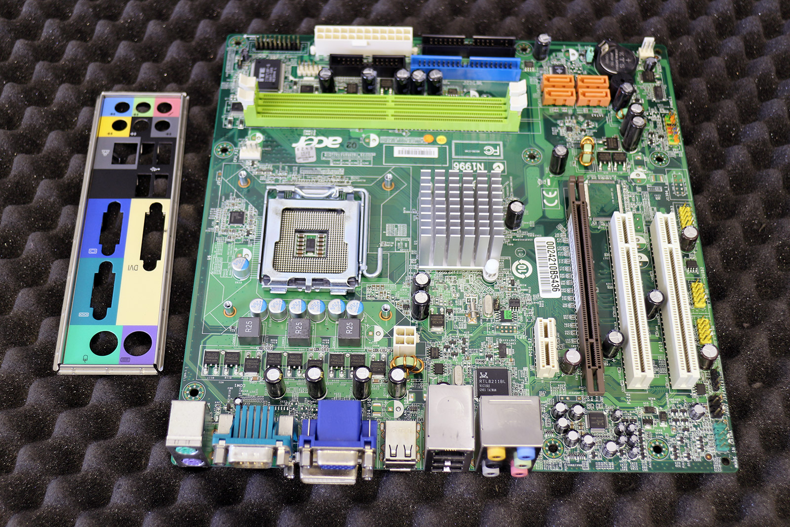 Acer Veriton M464 Motherboard MS-9799 V1.1 MBSAM09005 Socket 775 MCP730