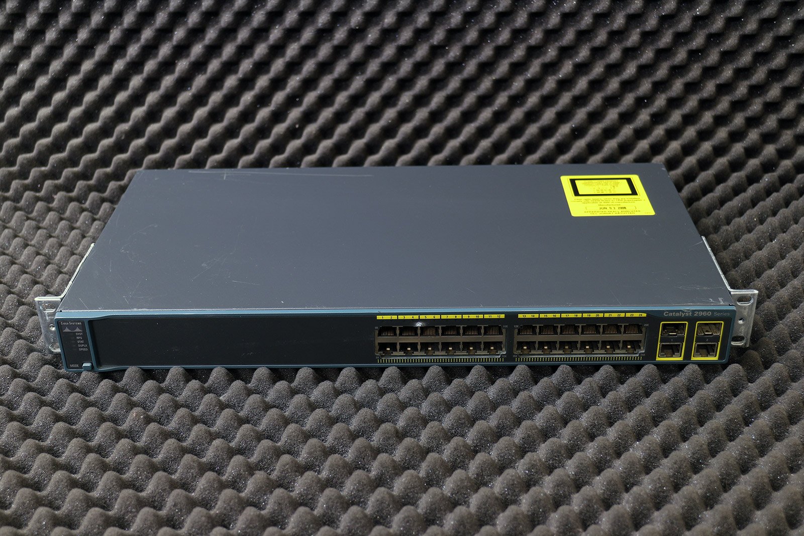 Cisco WS-C2960-24TC-L Catalyst 2960 Series 24-Port Switch & Rack Mount ...