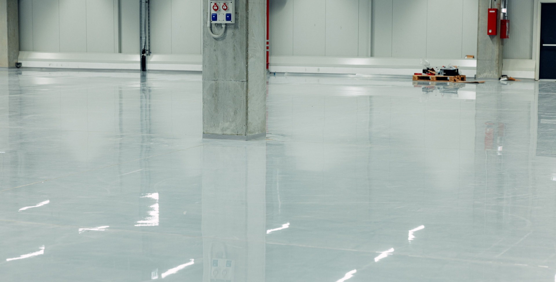 Top Benefits of Epoxy Coating in Industrial Spaces - Armorpoxy Inc