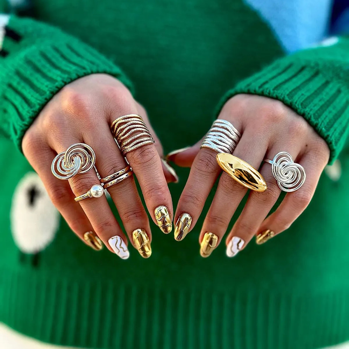 Waterproof Modern Oval Ring Size 7: Gold Or Silver - Nissa Jewelry
