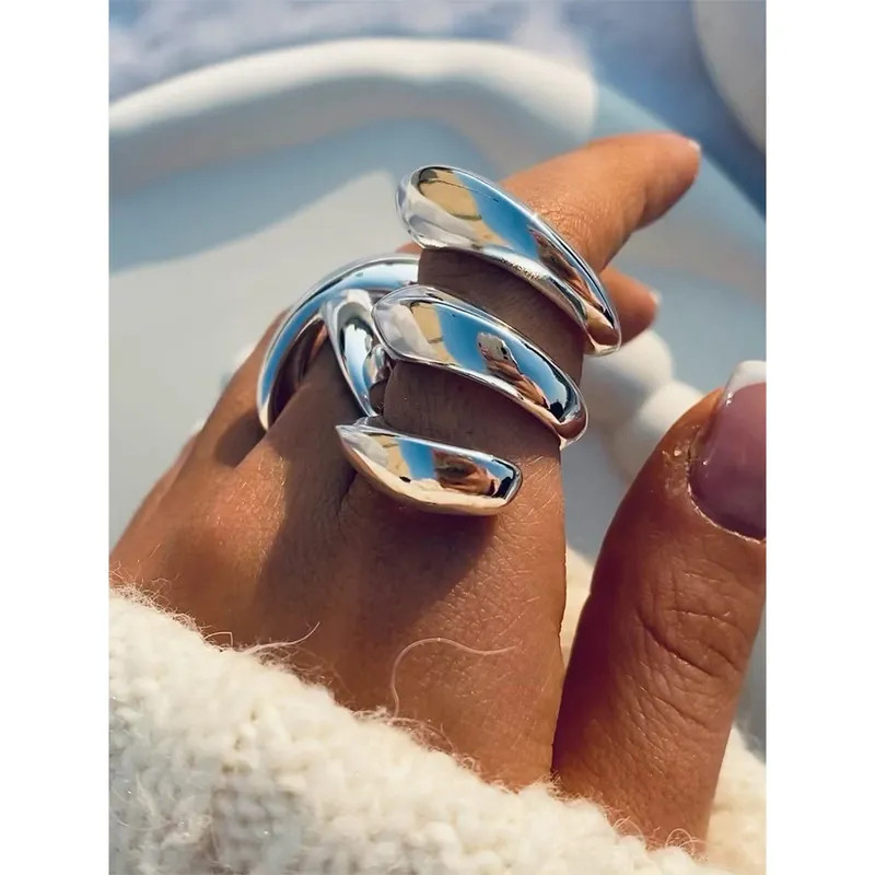 Waterproof Round And Round Ring: Gold Or Silver - Nissa Jewelry