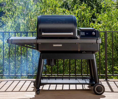 TFB61RLG - TRAEGER IRONWOOD LARGE SERIES WOOD PELLET FIRED GRILL