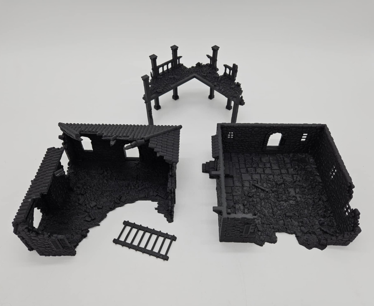 1 x Ruined Port Tavern (Terrain)