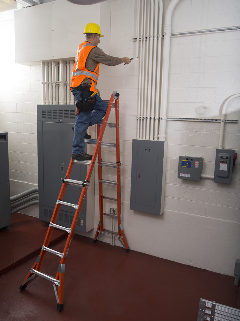 Werner FMT-00 Series // Fiberglass PRO Multi-Position Ladder / 300 lb ...