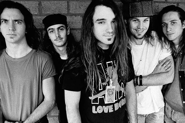 Pearl Jam: The Voice of a Generation and the Lasting Legacy of Grunge ...
