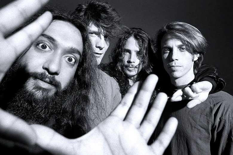 Soundgarden: Pioneers of Grunge and Masters of Heavy Rock - Eyesore Merch