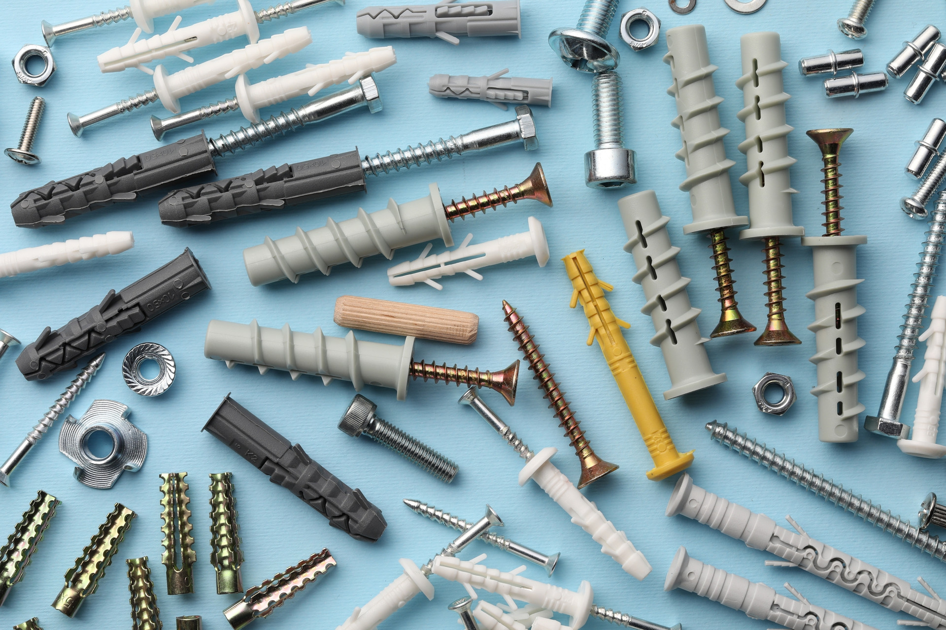 E&T Fasteners | Molded Plastic Fasteners | Machined Metal Fasteners