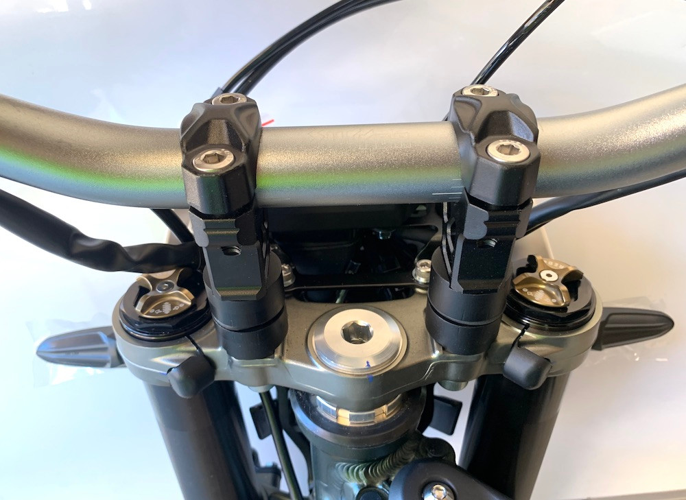 Surron Ultra bar riser - with dampening