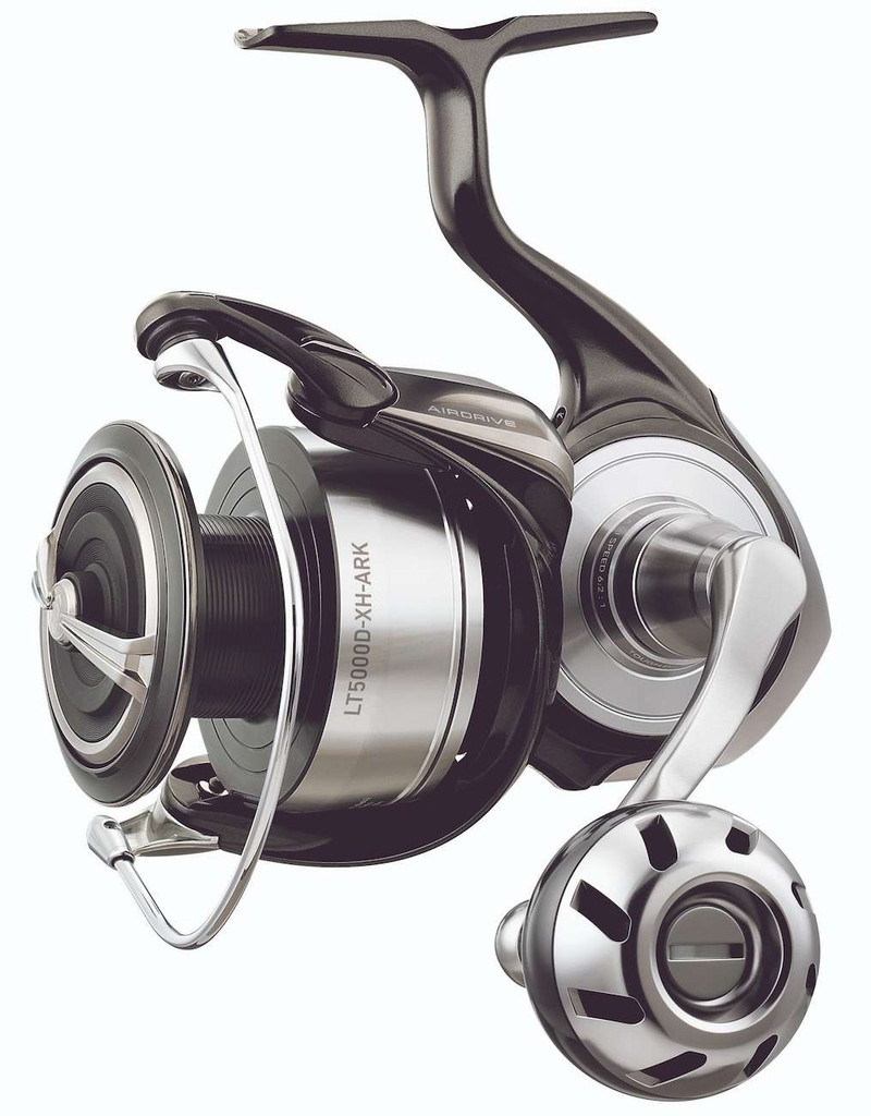 Daiwa 2024 Certate LT Spinning Reels - TackleDirect