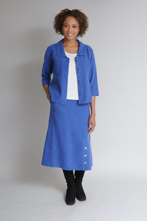 Buttoned, the Princess Top shapes, open it’s an airy jacket ...