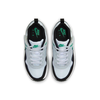 SNEAKER HUB