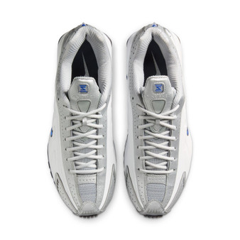 SNEAKER HUB