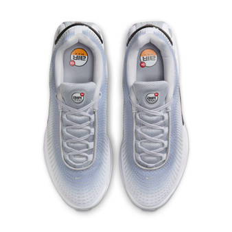 SNEAKER HUB