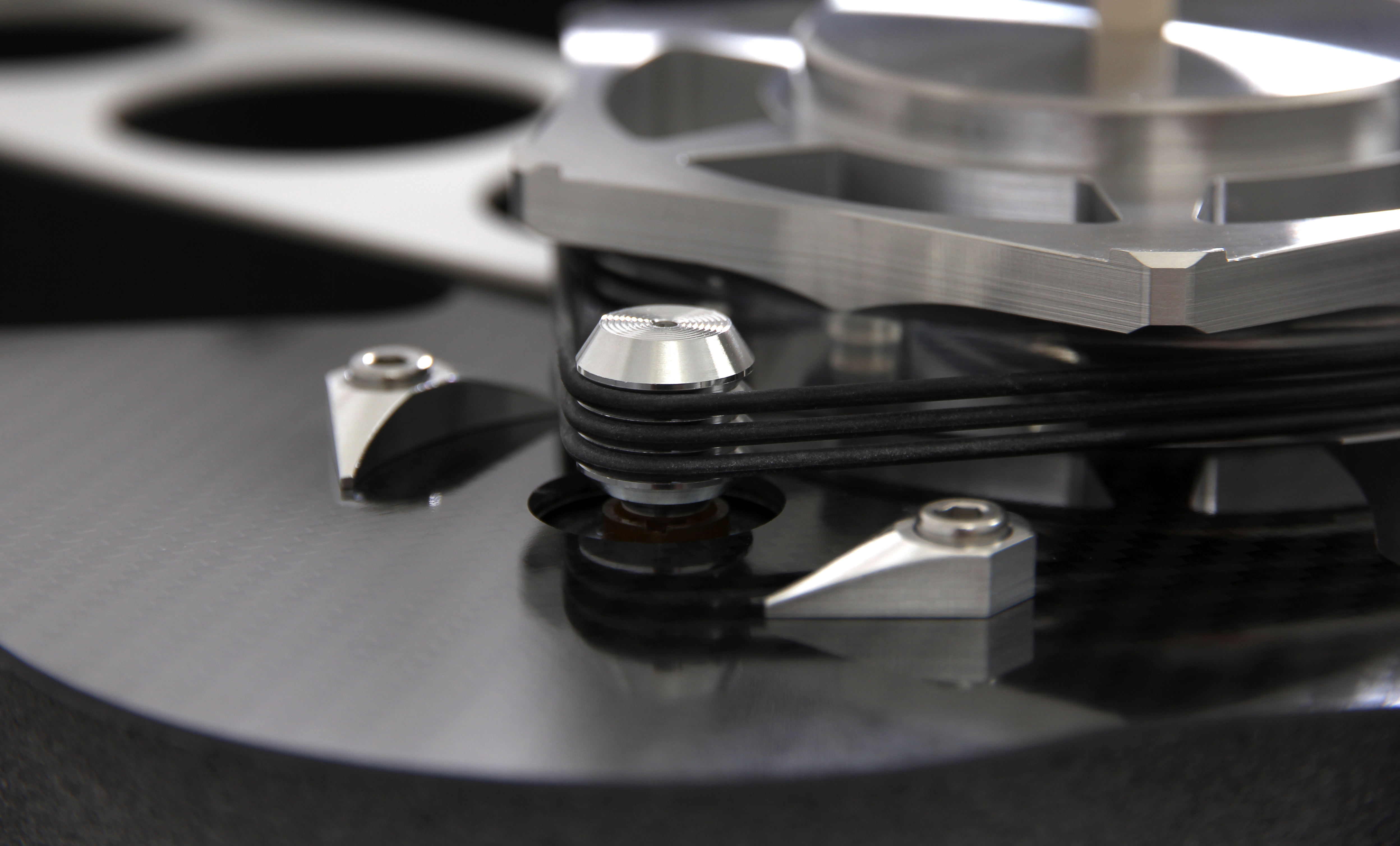 Belt Drive and Direct Drive Turntables: Everything You Need To Know ...
