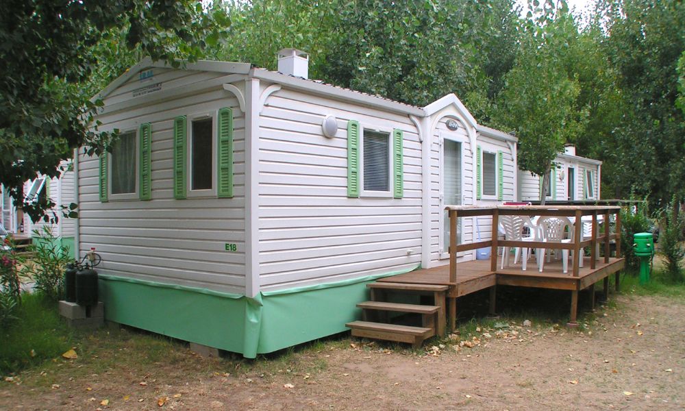 How To Install New Windows in Your Mobile Home - Mobile Home Outfitters