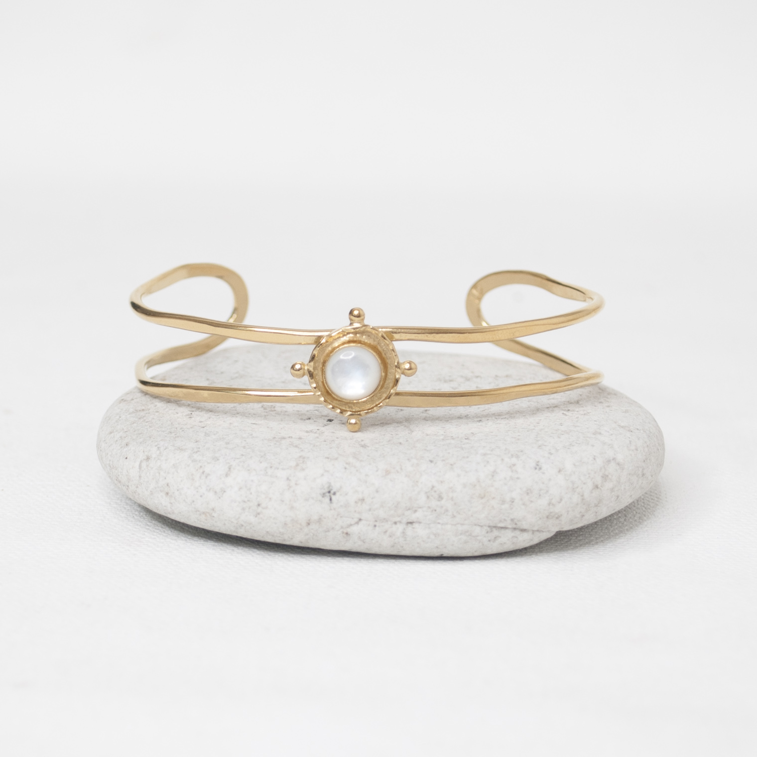 Modern Pearls: Gold Pearl Gem Medallion Cuff Bracelet