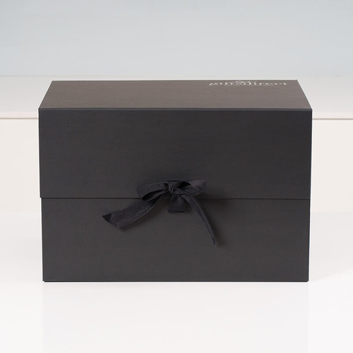 Irish Treat Box - Deluxe Delivery Worldwide from Ireland | Gifts Direct