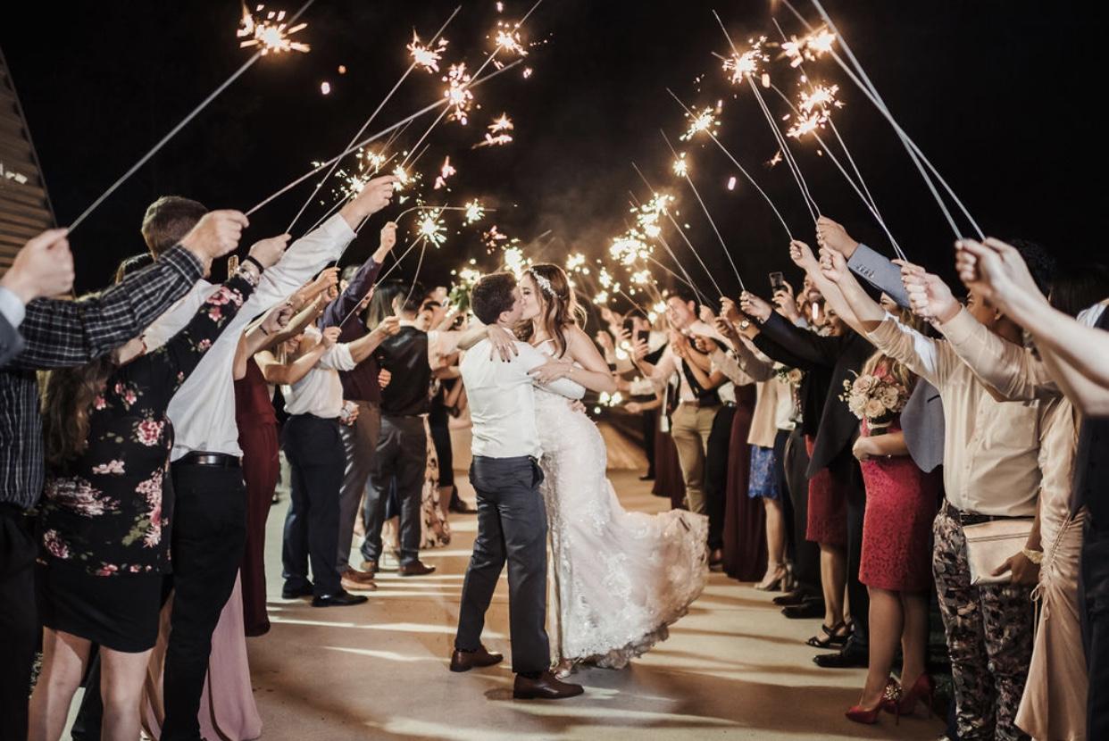 Top Wedding Send-off Ideas For a summer Wedding - Sparklers.us