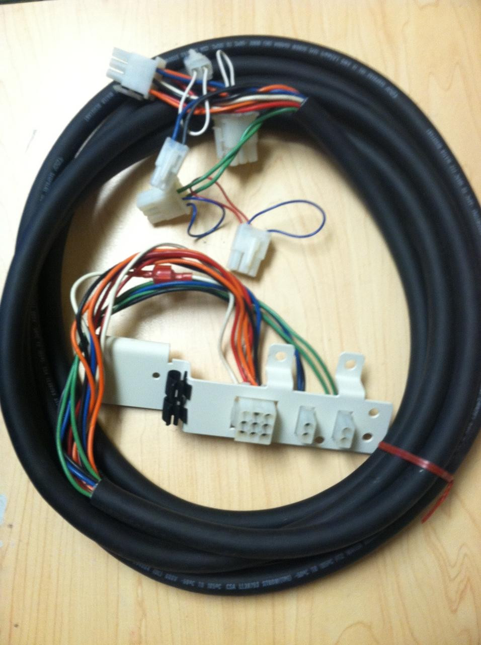 Porch-lift trailing cable harness