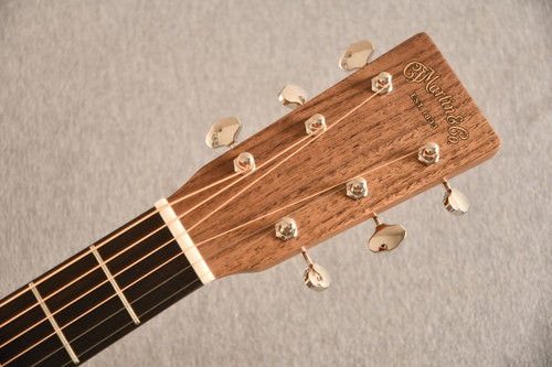 Martin Custom Shop Edition 000-18 Walnut (2024) #2929847 — Acoustic Guitar