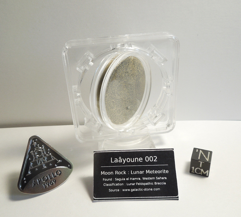 Moon Coin, Exclusive Lunar Meteorite Collector Set, Revolving Stand ...