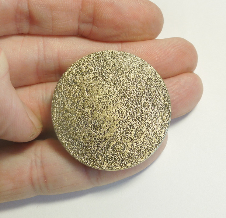 Moon Coin, Exclusive Lunar Meteorite Collector Set, Revolving Stand ...