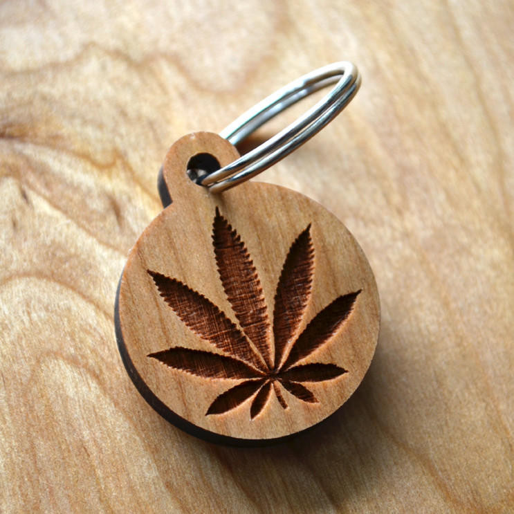 Hemp Leaf Hardwood Keychain - LaserTrees