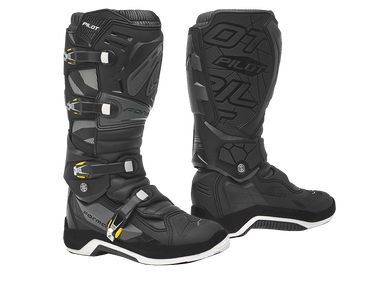 Forma Pilot Motorcycle Boots Black / Anthracite: MOTO-D Racing