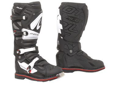 Forma Pilot FX Boots Black / White: MOTO-D Racing