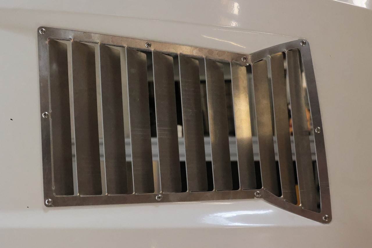 03-04 Cobra Heat Extractor Hood Vents