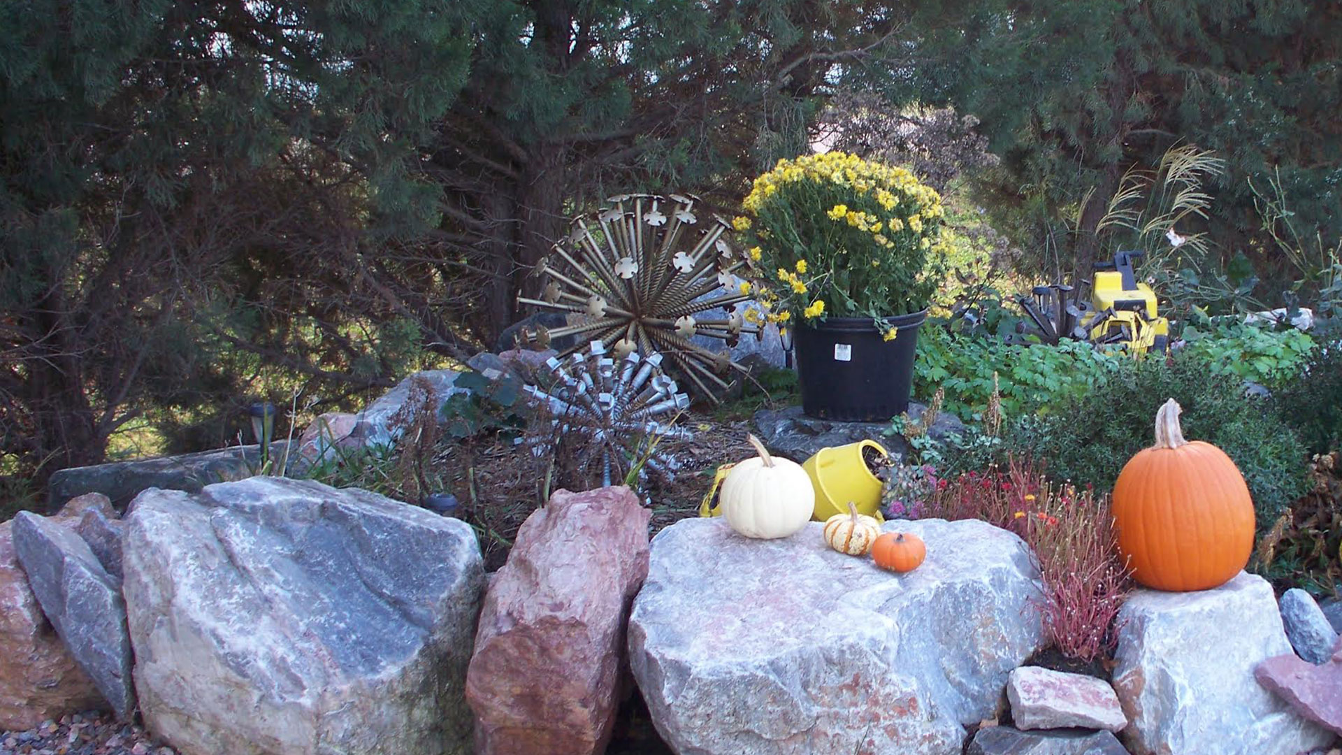 Railroad Yard Art: Steel Magnolias (aka "spike balls) - Rail Yard Studios