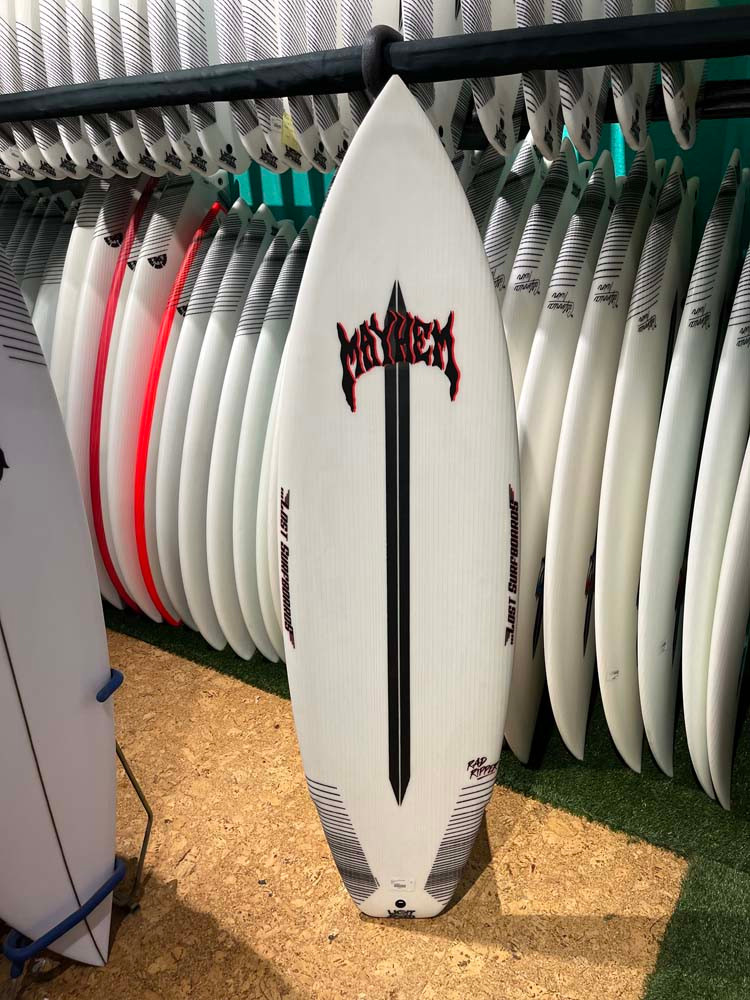 5'7 LOST RAD RIPPER LIGHTSPEED SURFBOARD (225829) - Catalyst
