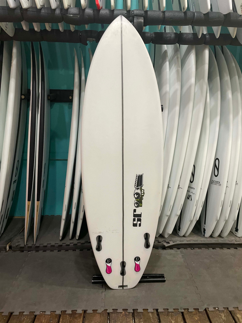 5'9 JS NITRO USED SURFBOARD(189471) - Catalyst
