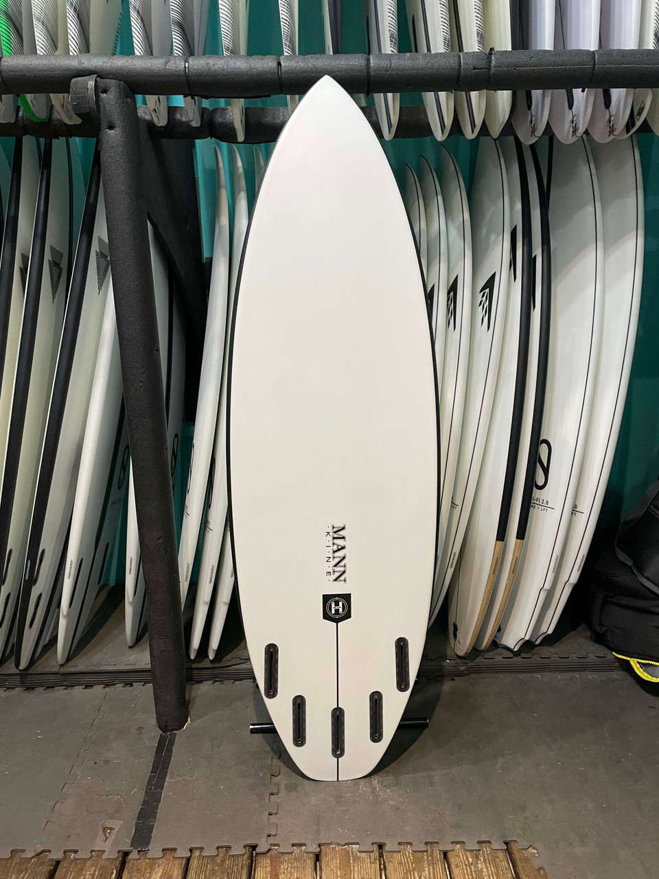 5'8 FIREWIRE DOMINATOR 2.0 SURFBOARD (6215328) - Catalyst
